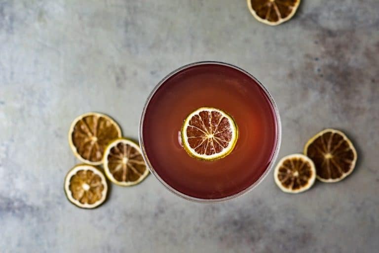 Her er opskriften på Butterfly Martini: Den fortryllende cocktail der ...